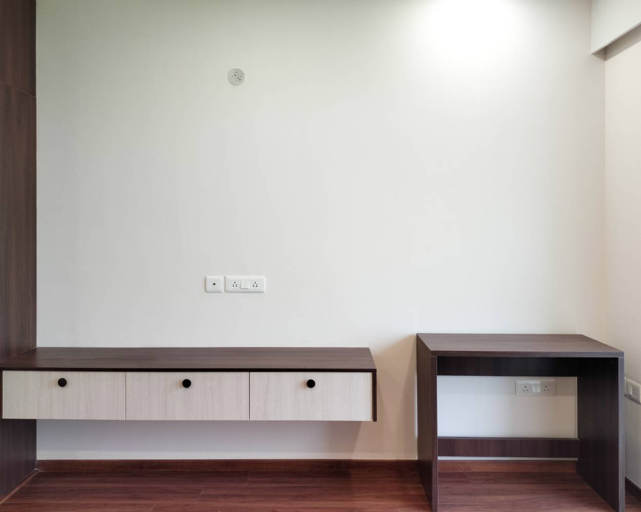 Teak and Walnut Contemporary TV Unit Design with Drawers and Floating ...