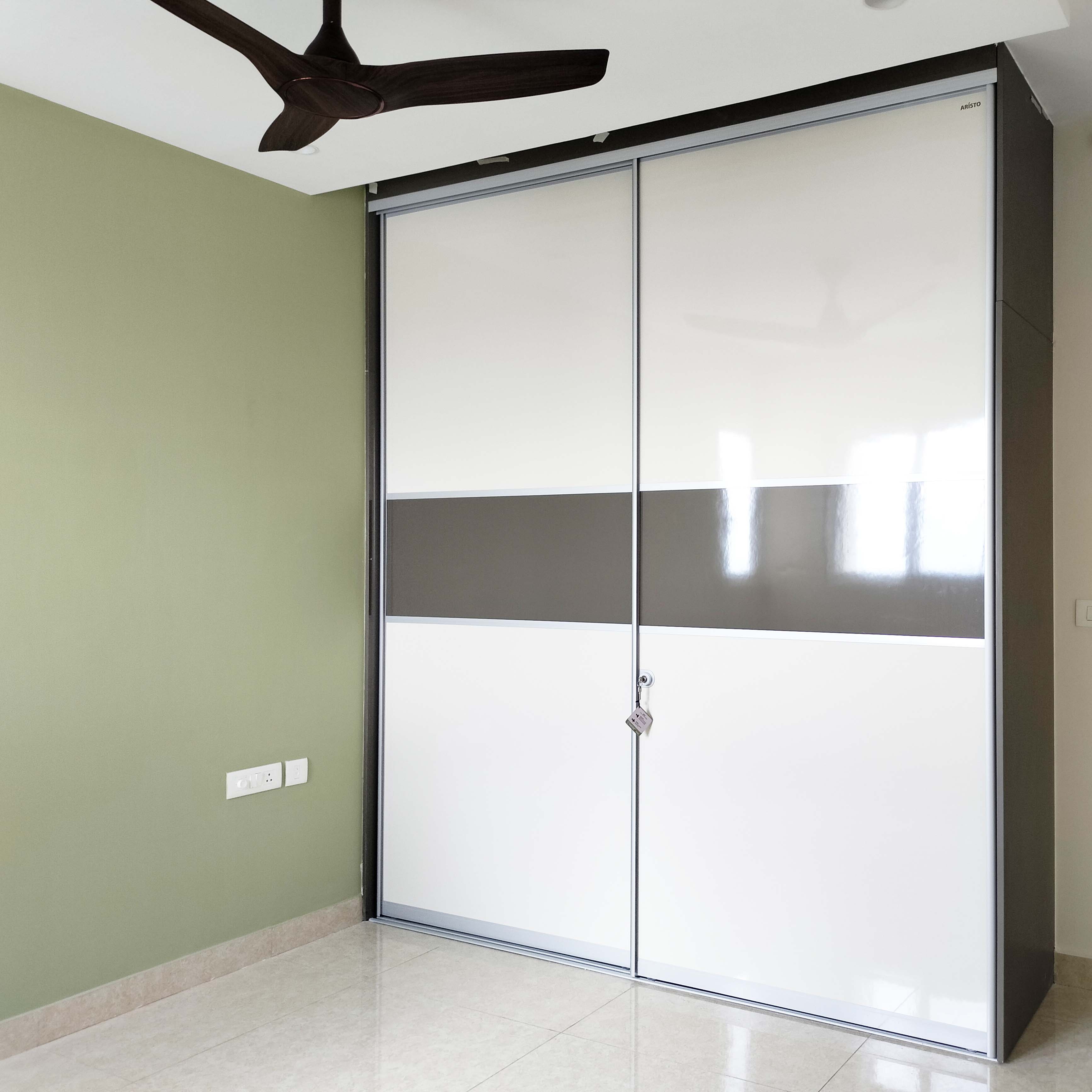 2-Door Floor-to-Ceiling Modern Sliding Wardrobe Design Featuring ...