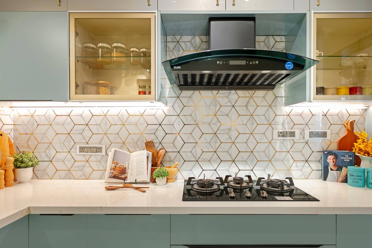 Ceramic Square Tile Design in Grey and Gold Hexagon Pattern and Matte ...