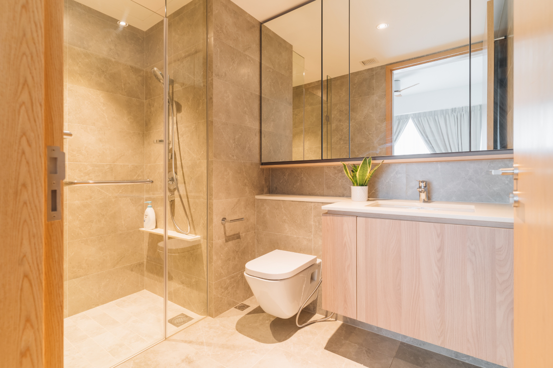 Light-Coloured Bathroom Design With Open And Closed Storage | Livspace