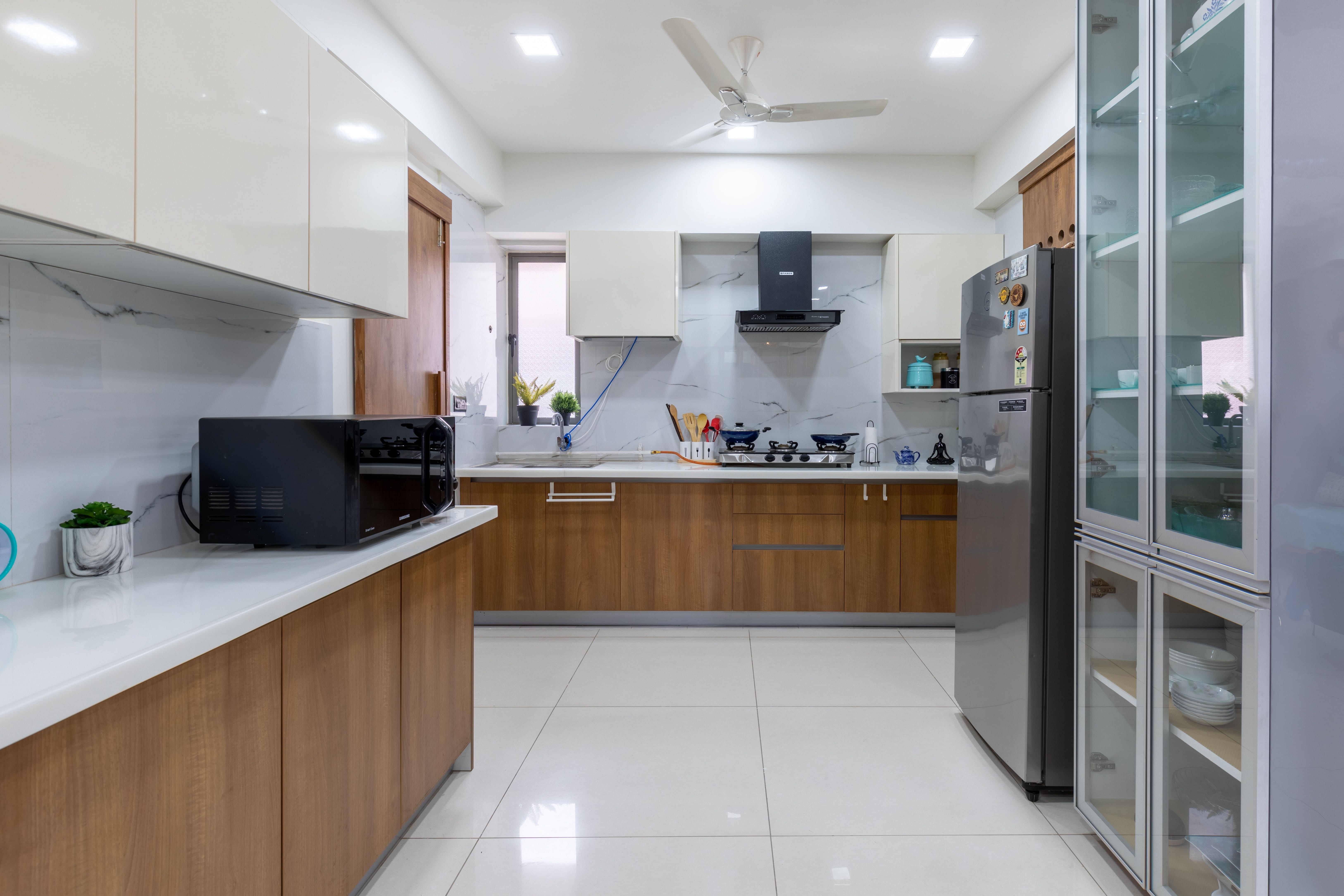 Trendy 3-BHK Flat In Ahmedabad | Livspace