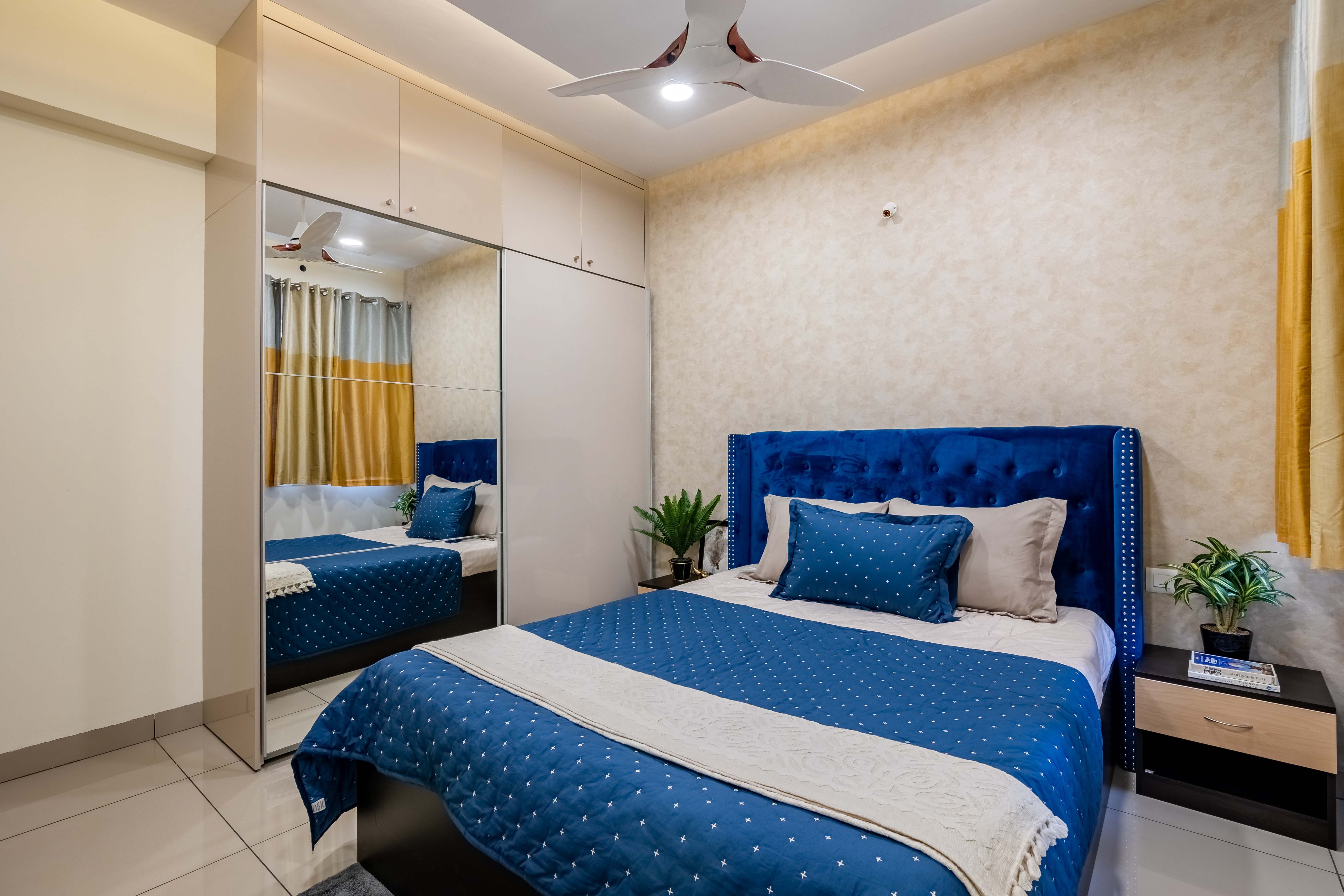 2-BHK Stylish Flat In Bangalore | Livspace