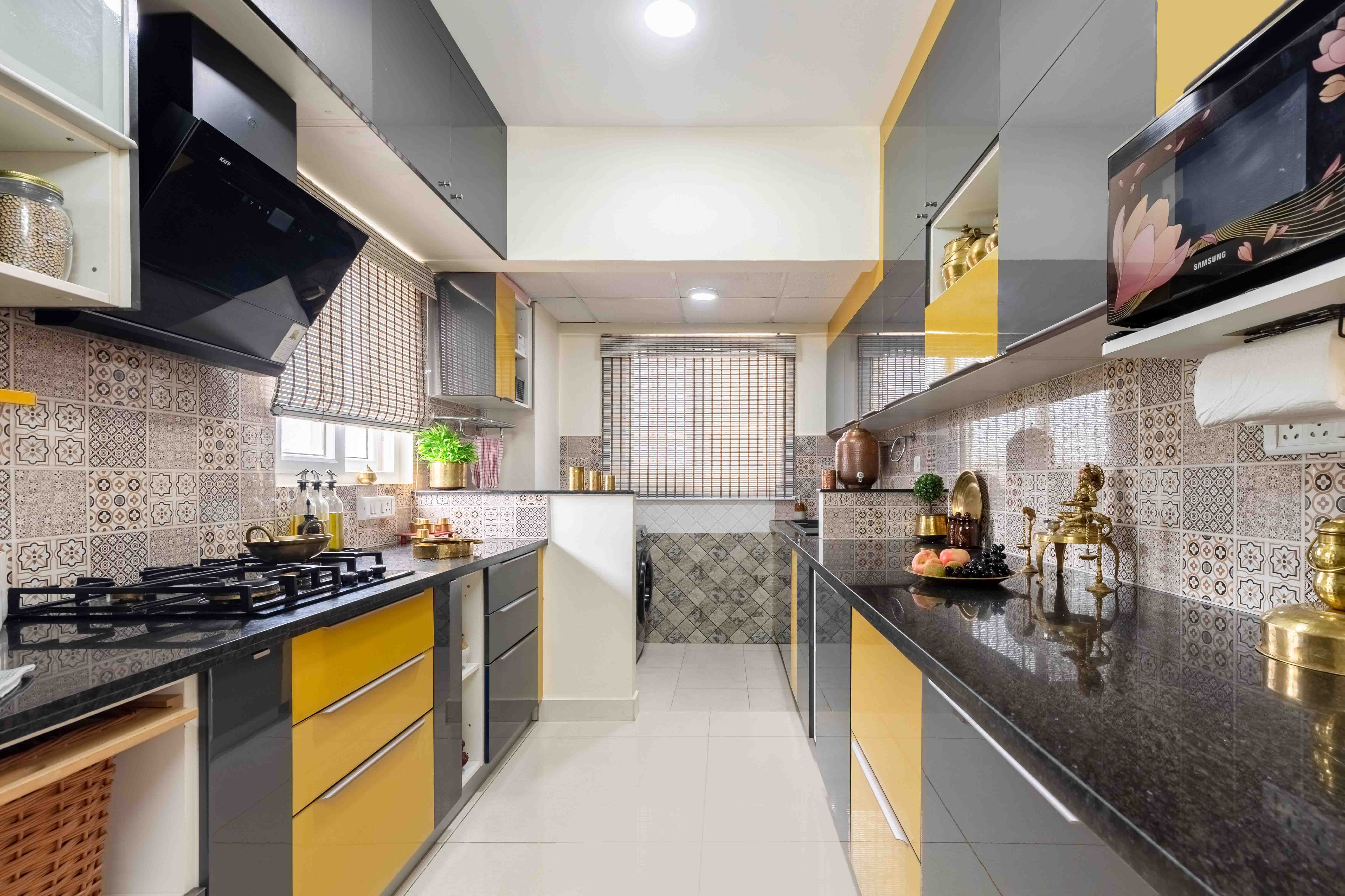 2-BHK Flat In Chennai With Contemporary Aesthetics | Livspace