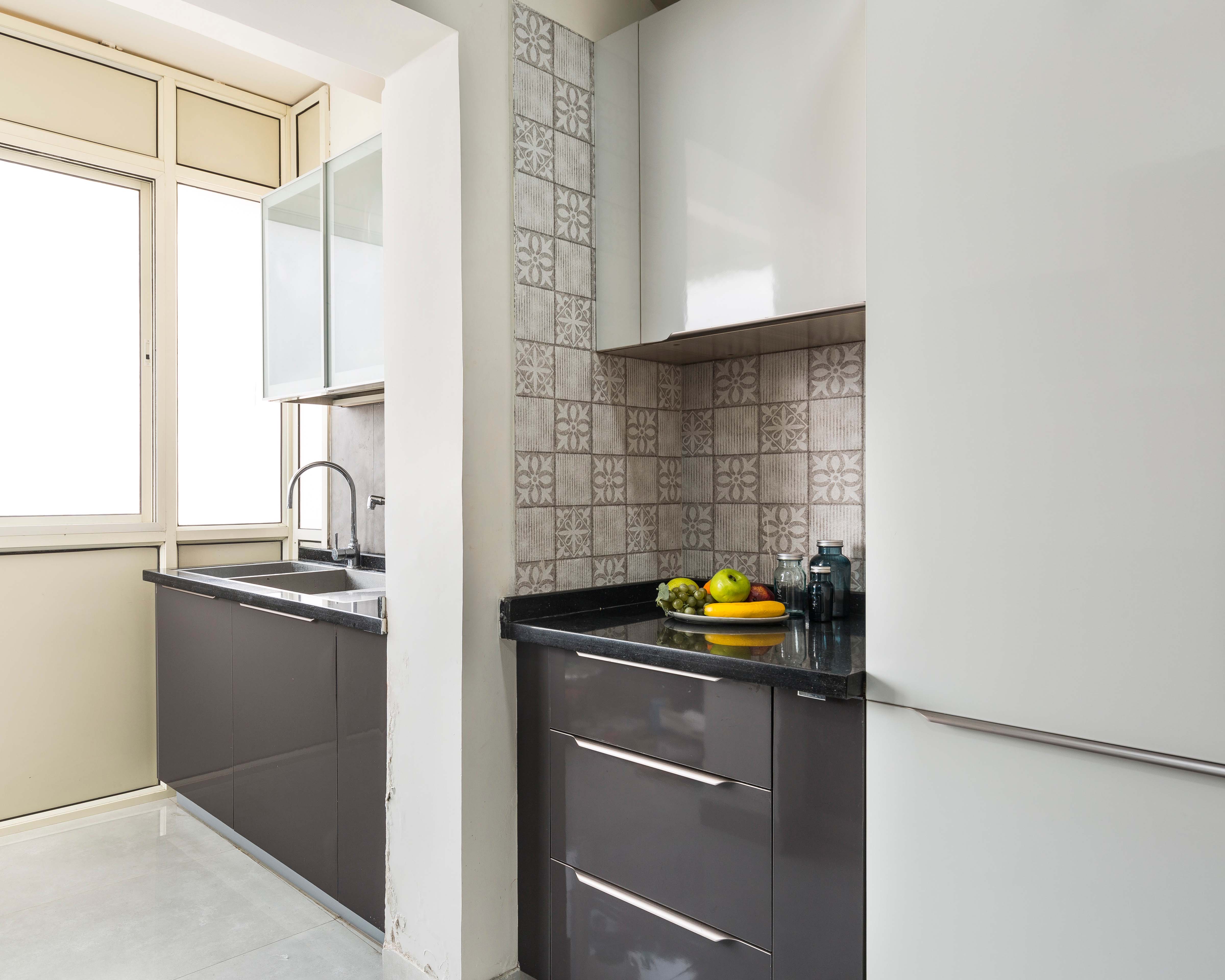 Modern Modular Kitchen Design With Dark Grey Base Cabinets - 10x7 Ft ...