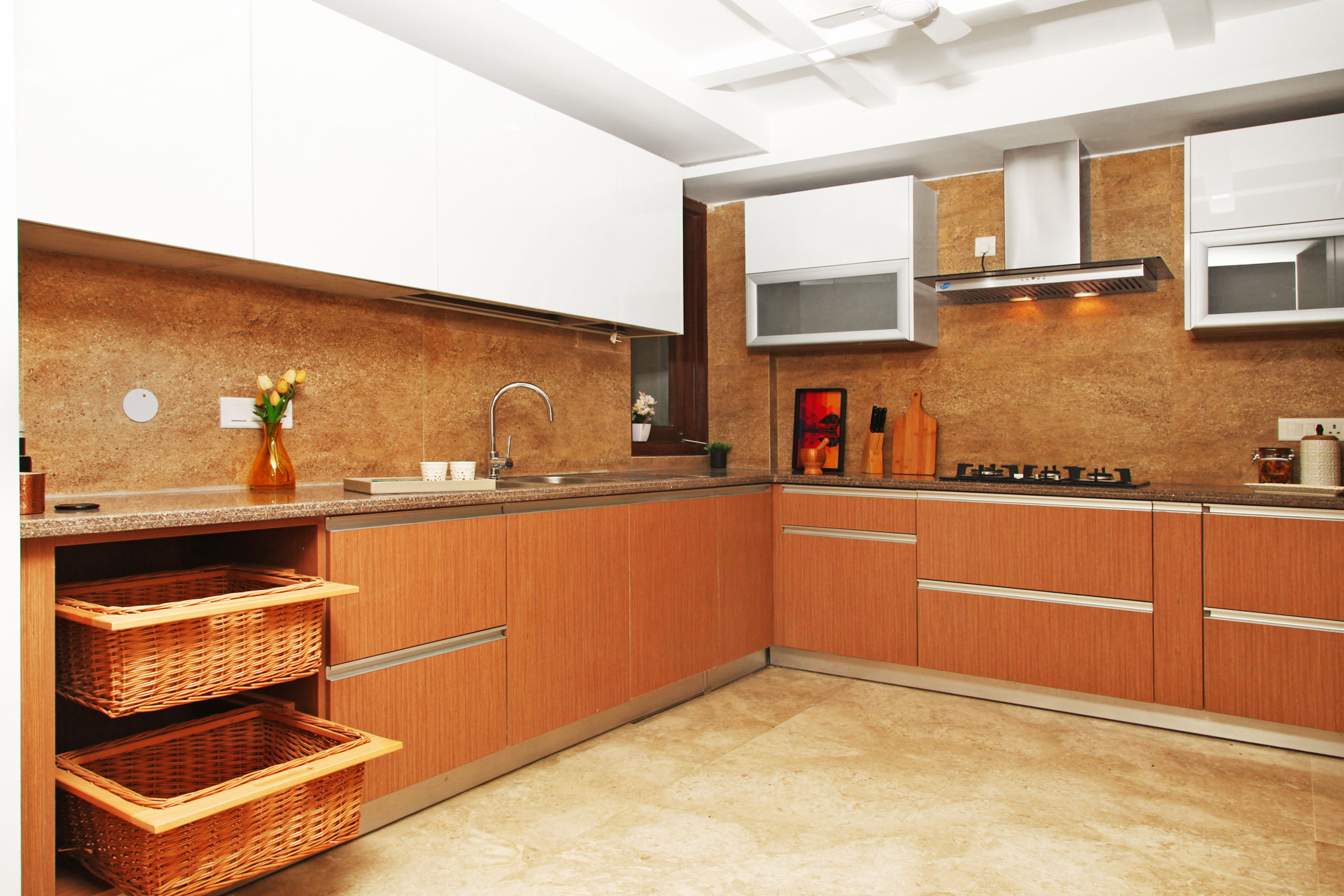 Classic L-Shape Modular Kitchen Design with Magas Walnut Base Cabinets ...