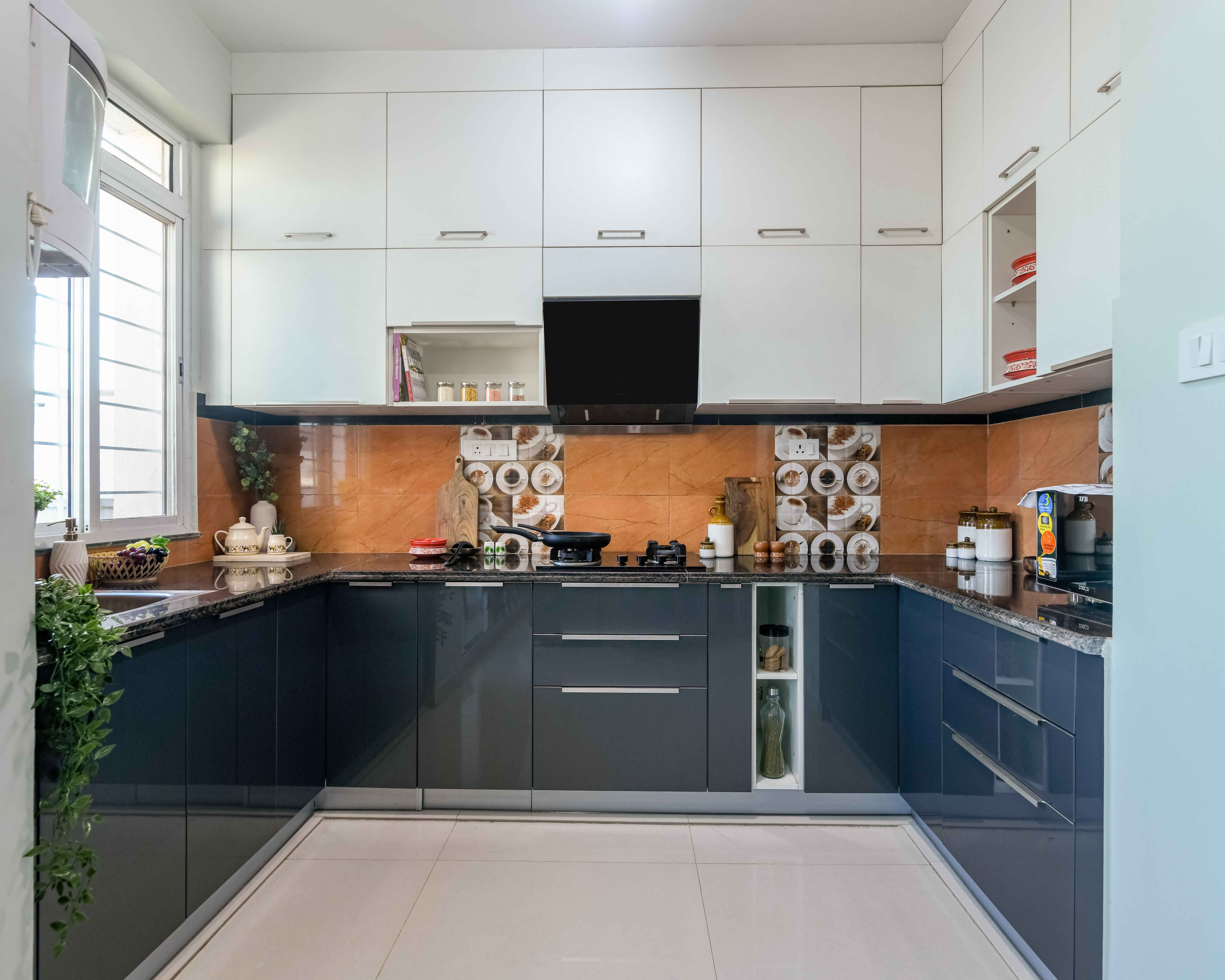 Contemporary U-Shaped Kitchen Design with Tropper Base Unit - 10x7 Ft ...