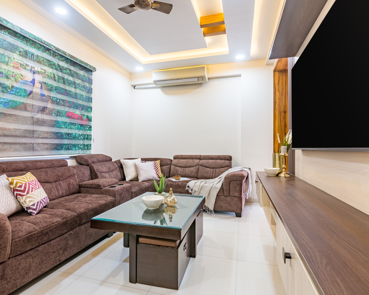 POP Ceiling Design With Wooden Details | Livspace