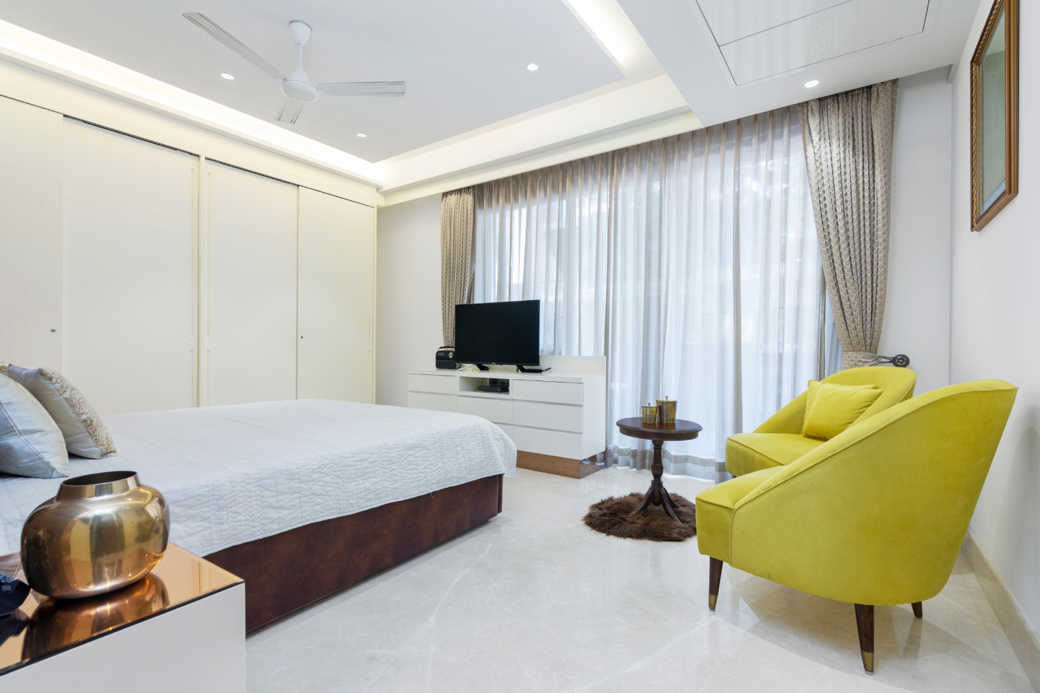 Single-Layered Ceiling Design With A Painted Finish | Livspace