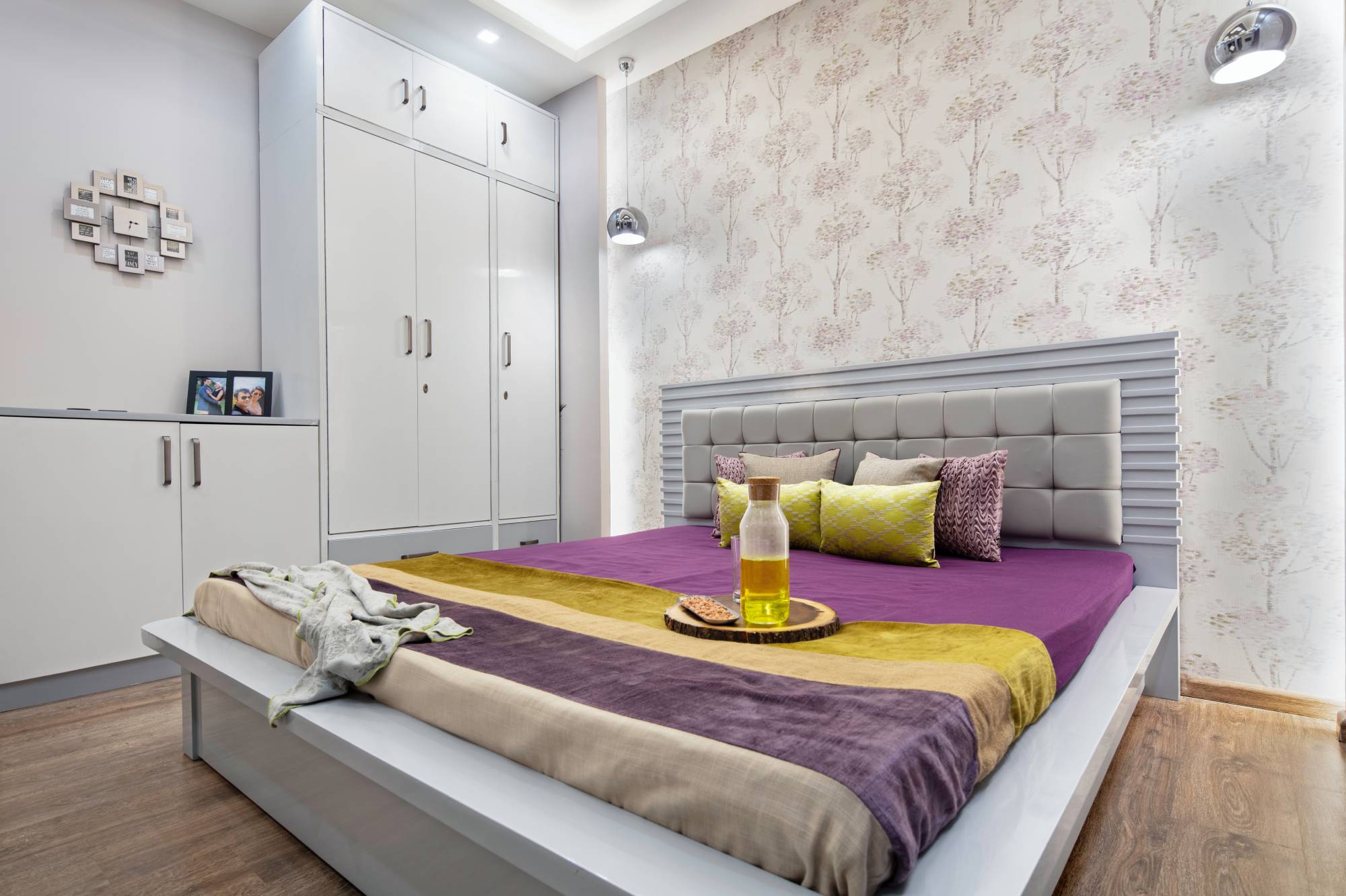 Spacious Guest Room Design With Geometric False Ceiling | Livspace