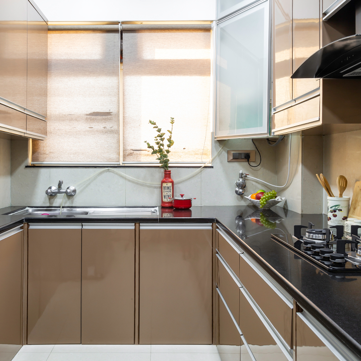 Kitchen Design With Heat And Water-Resistant Storage | Livspace