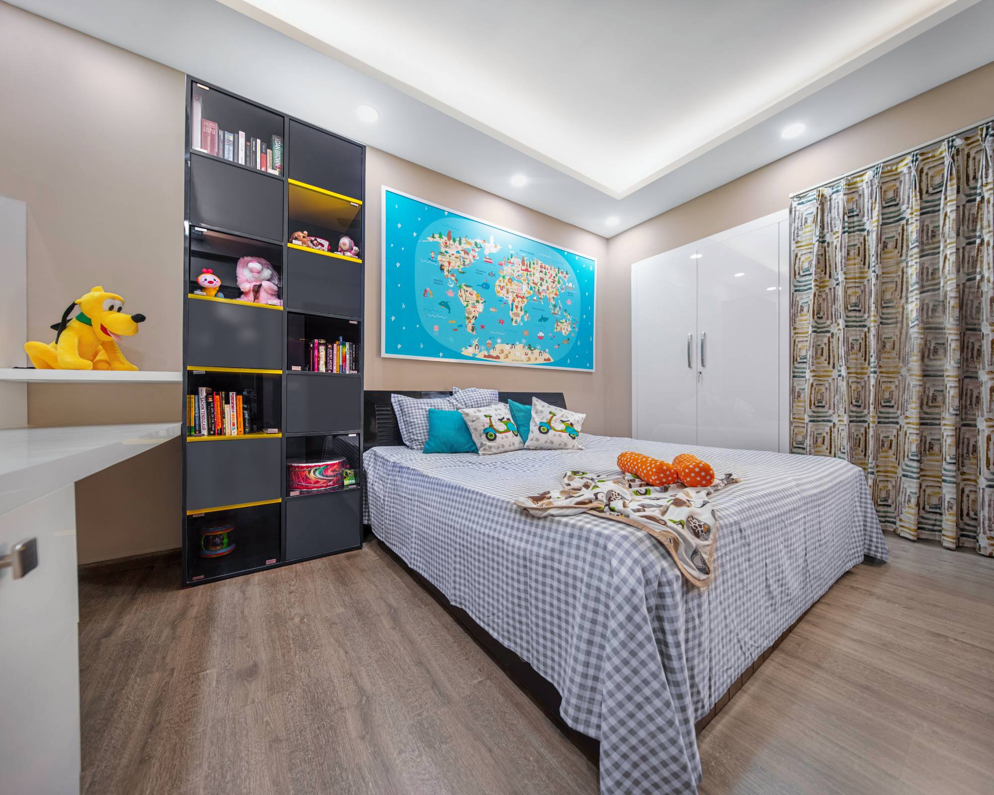 Compact Kid's Bedroom Design With Ambient Lighting | Livspace